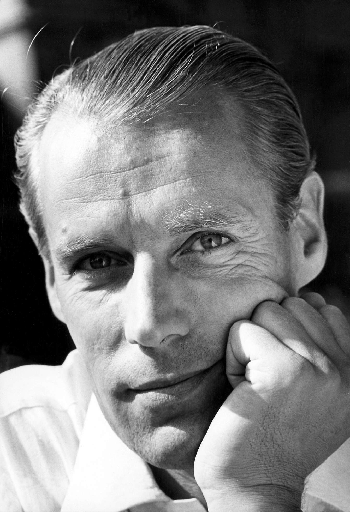 George Martin, King of the Bond Theme - Hey Dullblog, the Beatles fan blog